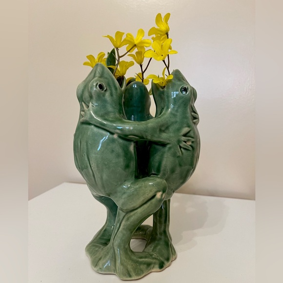 Vintage | Other | Vintage Rare Happy Lucky Dancing Frog Ceramic Vase ...
